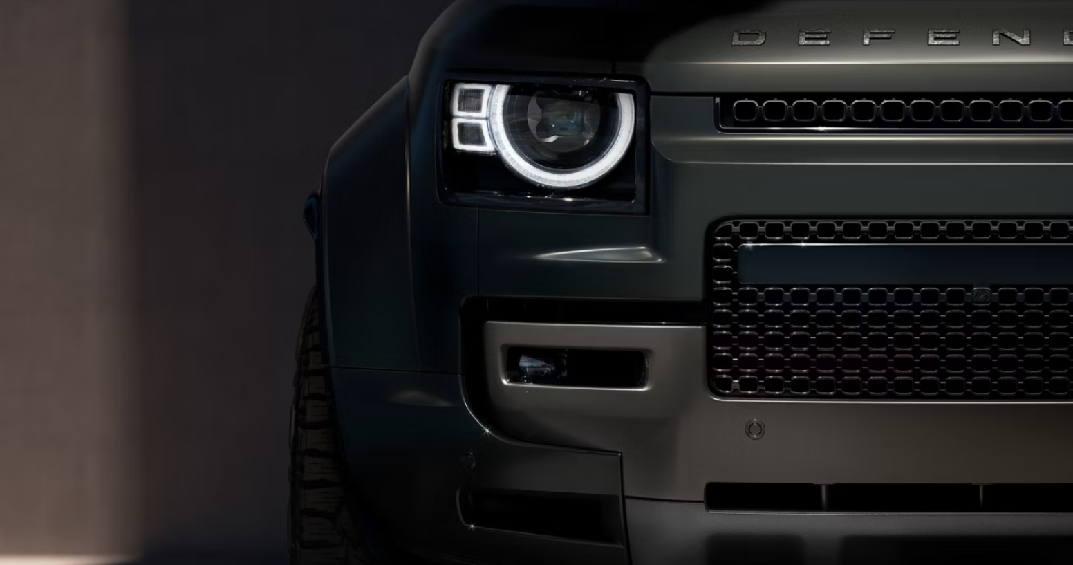 2025 Defender OCTA - Land Rover Van Nuys
