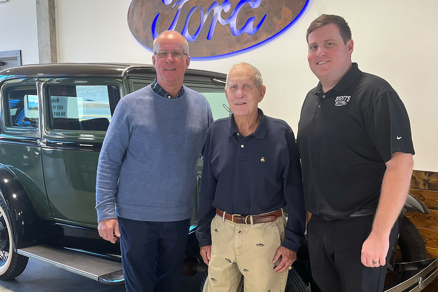 Meet Our Departments - Stott's Ford Inc