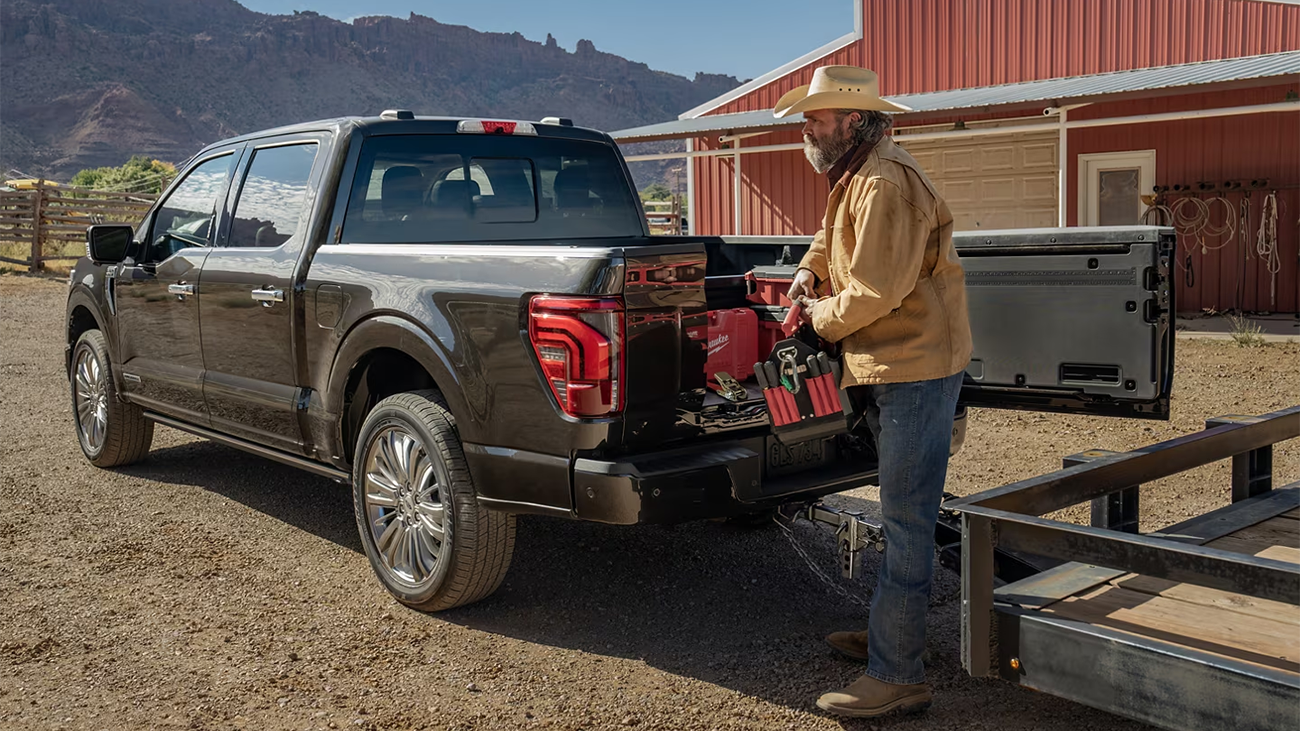How the 2024 Ford F-150 Elevates Work and Play